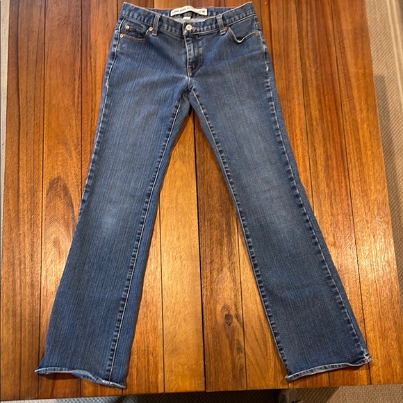 GAP | Jeans | Gap Blue Straight Leg Jeans Timeless Style | Poshmark